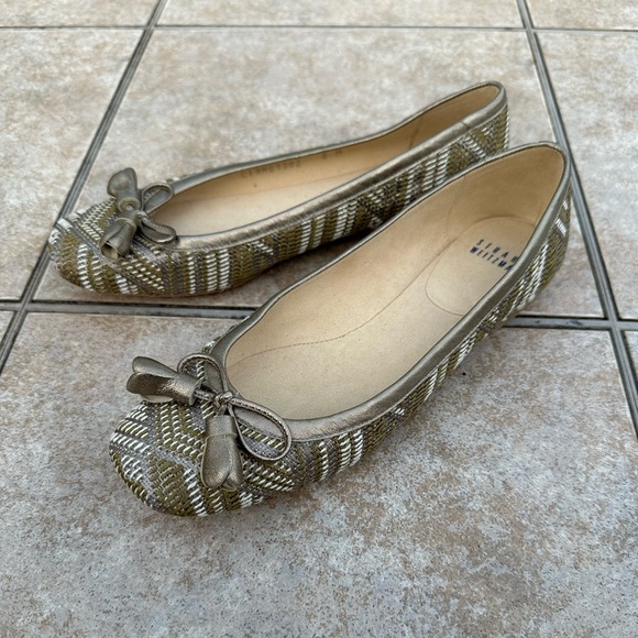 Stuart Weitzman | Shoes | Stuart Weitzman Gold Flats | Poshmark